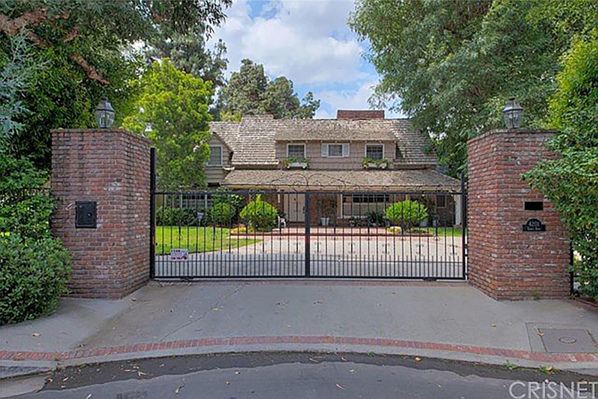 The History, Heritage and Timeless Heirlooms of Harry P. Archinal ...