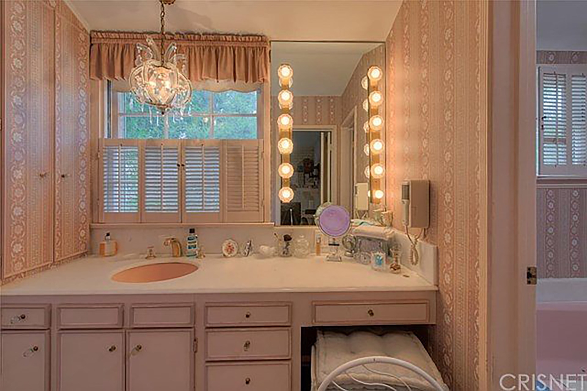 The History, Heritage and Timeless Heirlooms of Harry P. Archinal ...